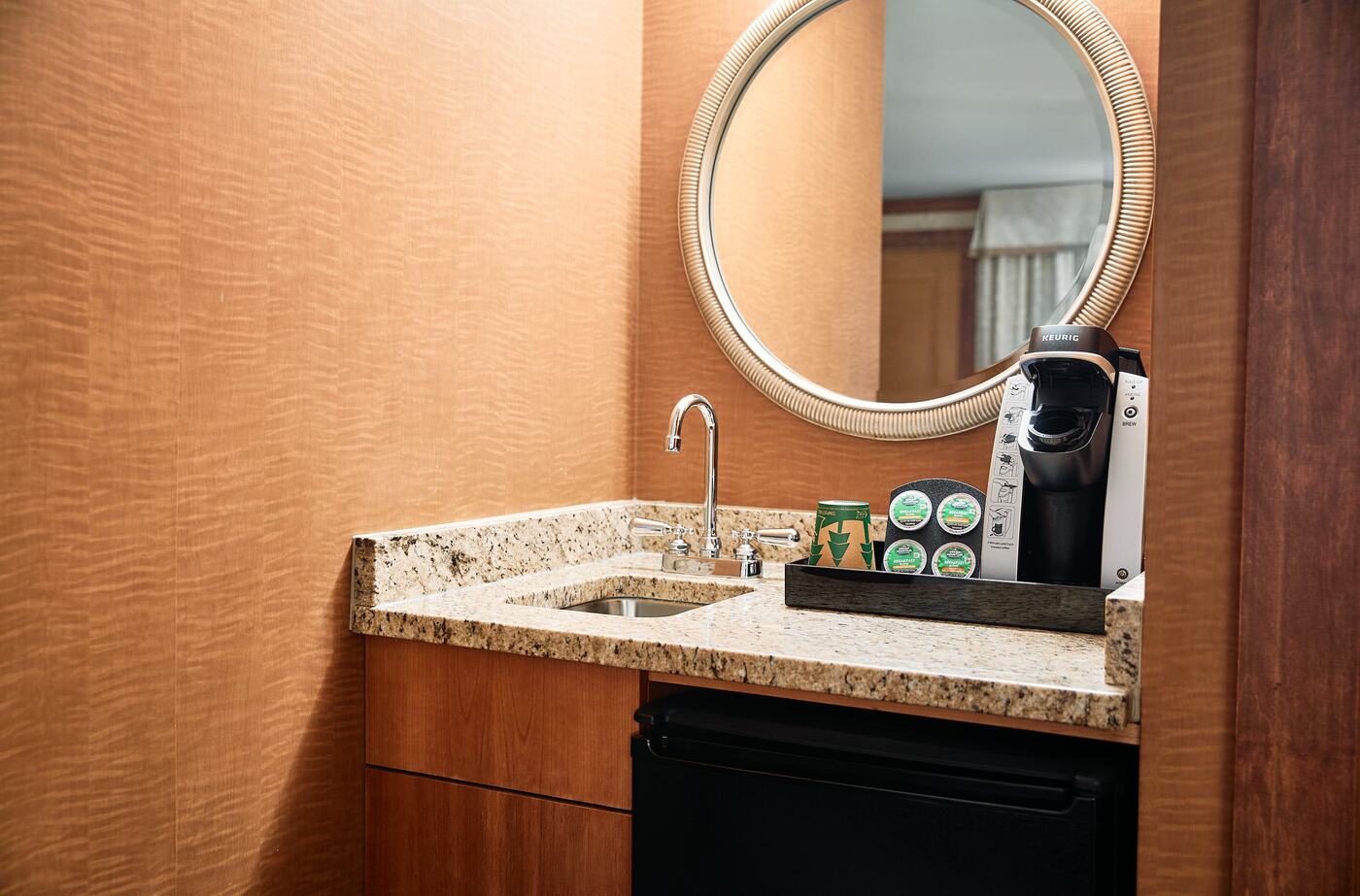 Preferred King Room at Oglebay Lodge - Scenic West Virginia Resort ...