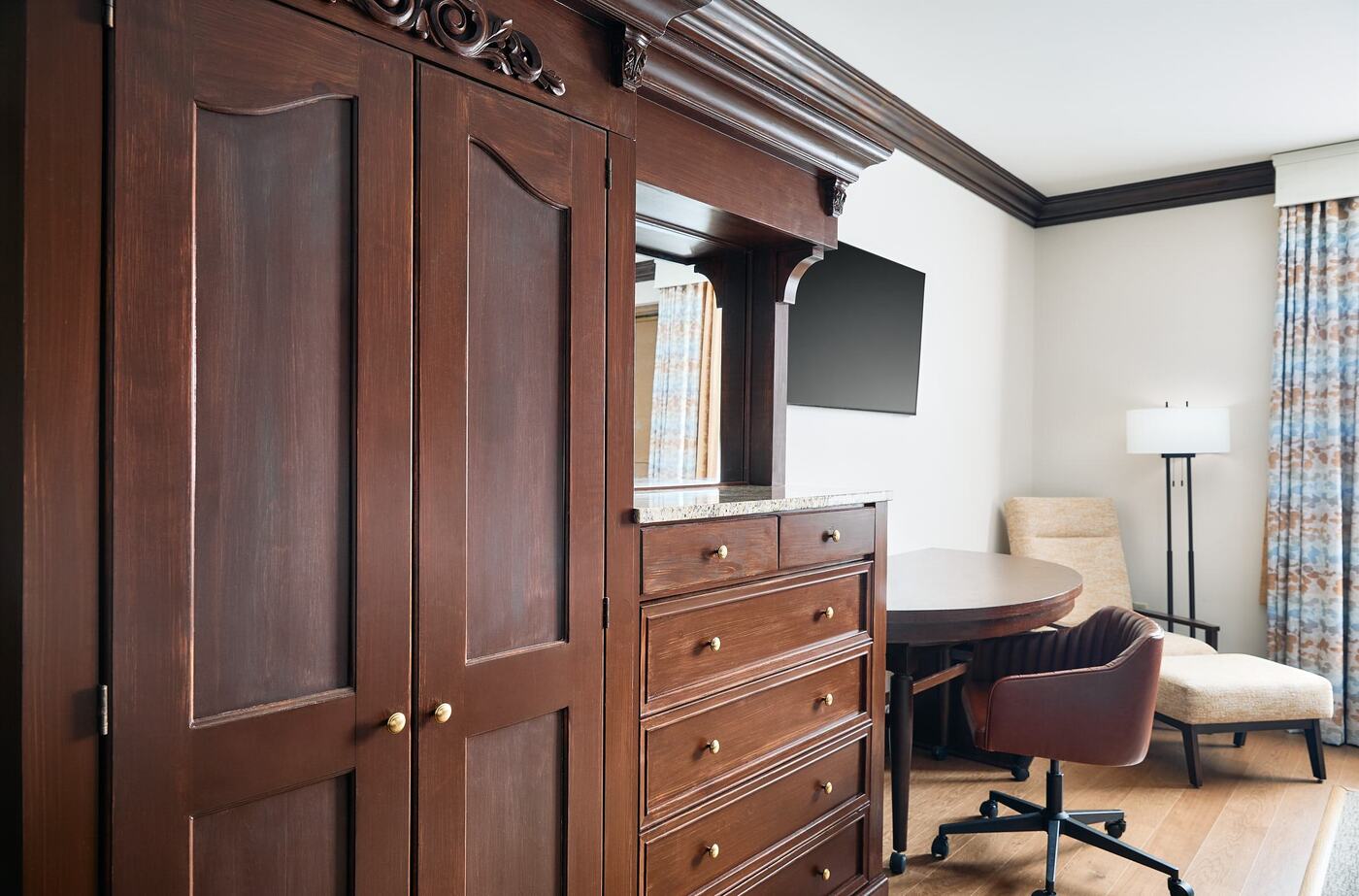 Premium King Suite at Oglebay Lodge - Unique West Virginia Resort ...