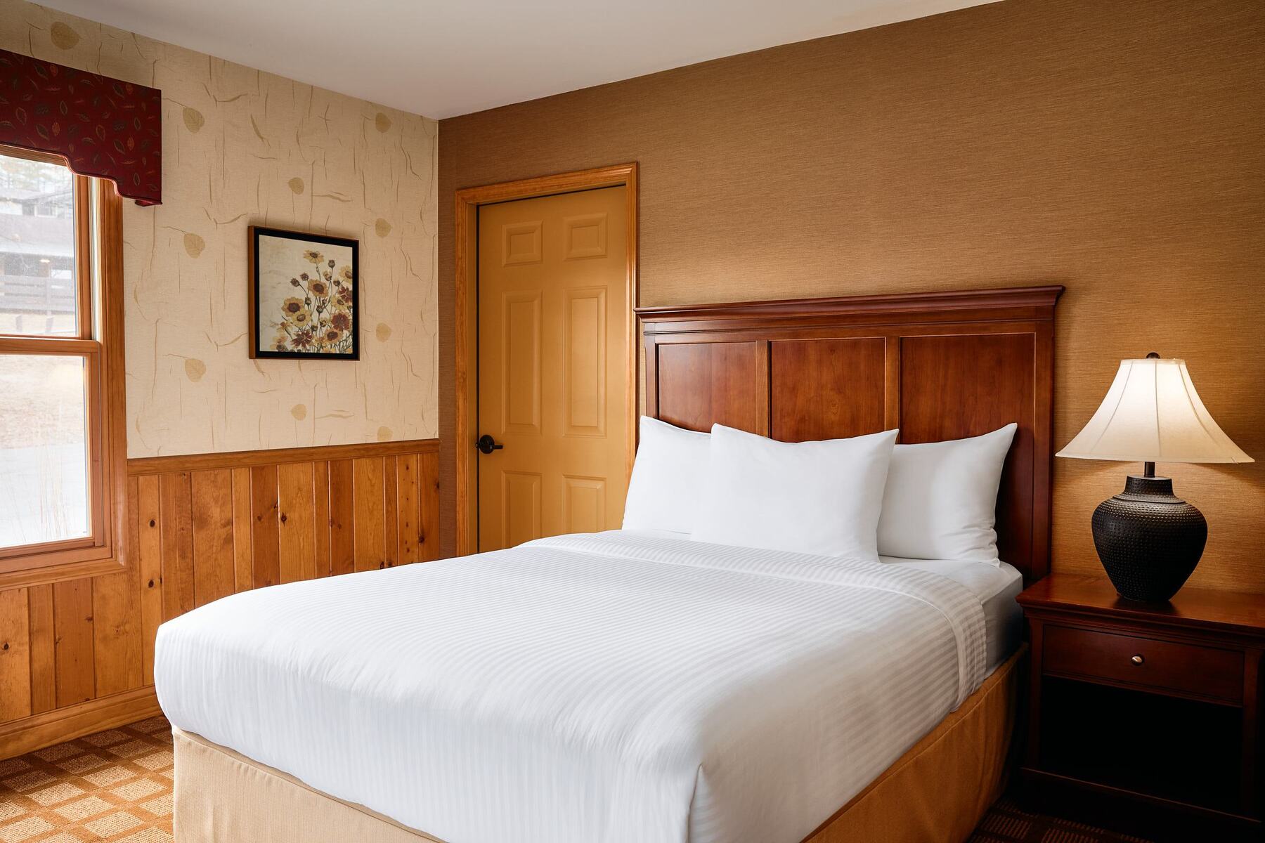 Oglebay May - Large WV Vacation Home Rentals for Groups (Sleeps 30)