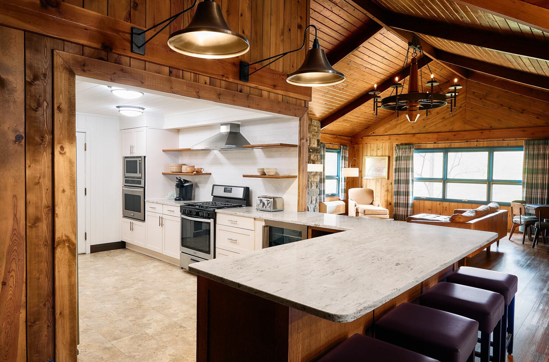 Oglebay Burton - West Virginia Vacation Homes For Families (Sleeps 12)